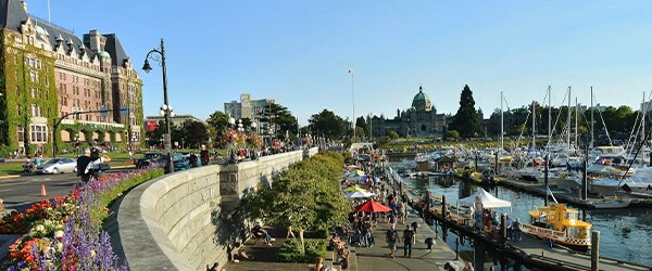 Perkopolis: Victoria + Butchart Gardens